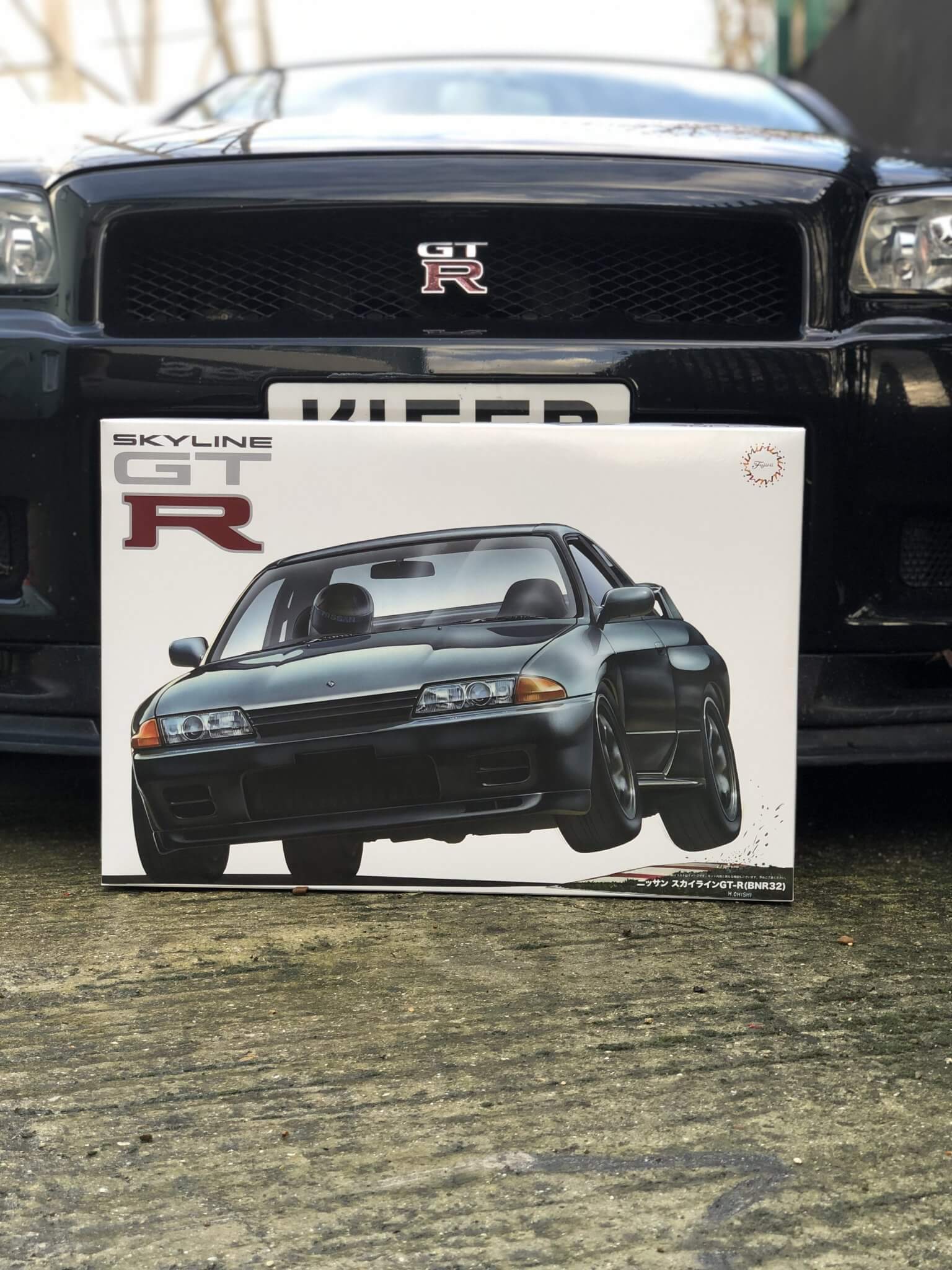1:12 Scale Fujimi MASSIVE Nissan Skyline R32 GTR Model Kit - Kent Models