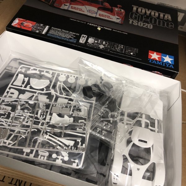 Tamiya Toyota GT-One TS020 Model Kit #1521 - Kent Models
