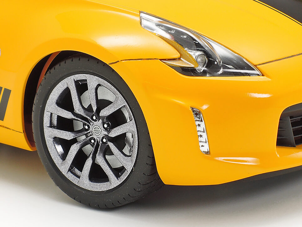 1:24 Scale Tamiya Nissan 370Z Heritage Edition Model Kit - Kent Models