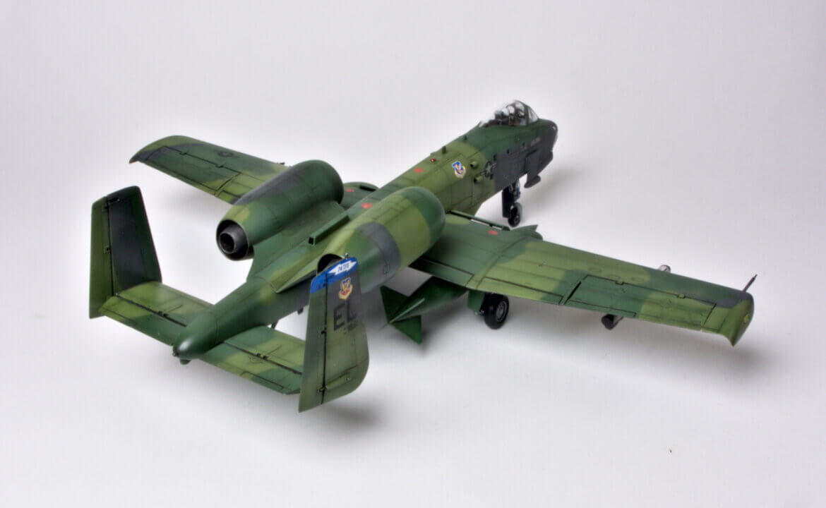 1:72 Scale Italeri A10 A/C Thunderbolt 11 Gulf War Model Kit #1695 ...