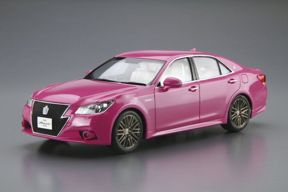 1:24 Scale Aoshima Toyota GRS214/AWS210 Crown Car Model Kit - Kent Models